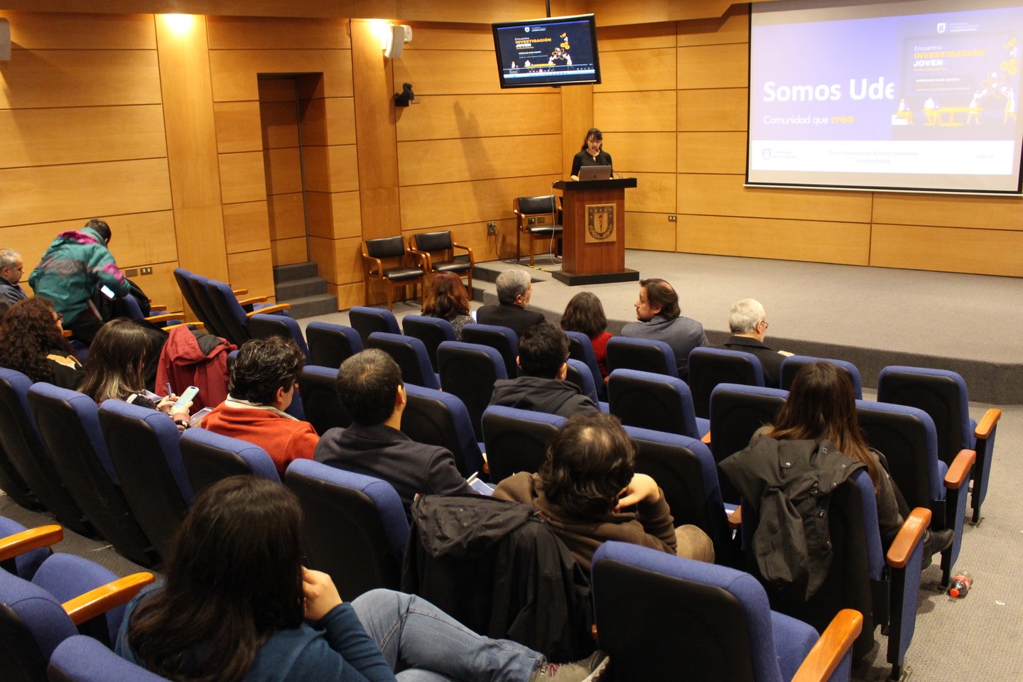 Autoridades UdeC se reúnen con investigadores/as jóvenes en encuentro ...