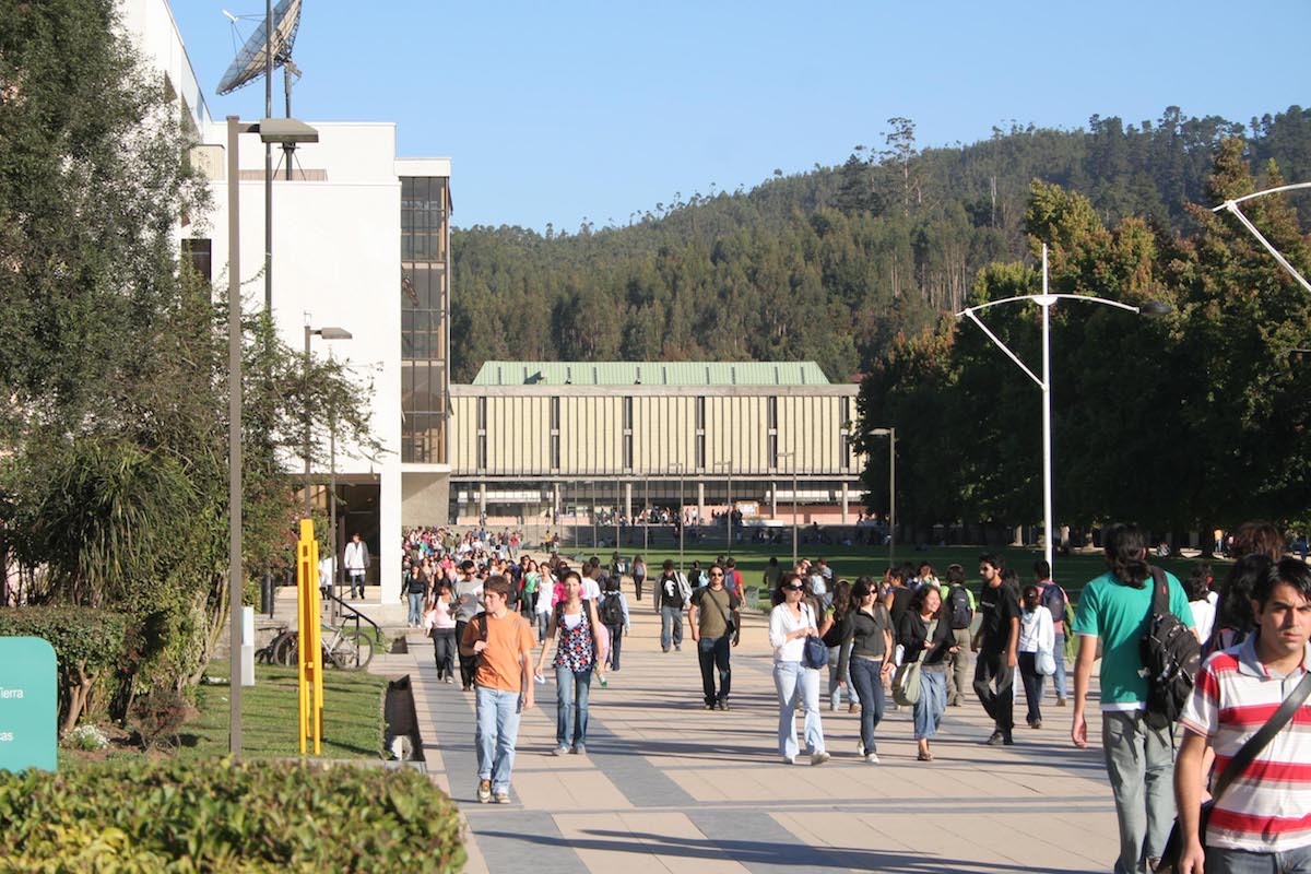 UdeC recibirá a generación 2021 con Feria de Bienvenida en línea ...