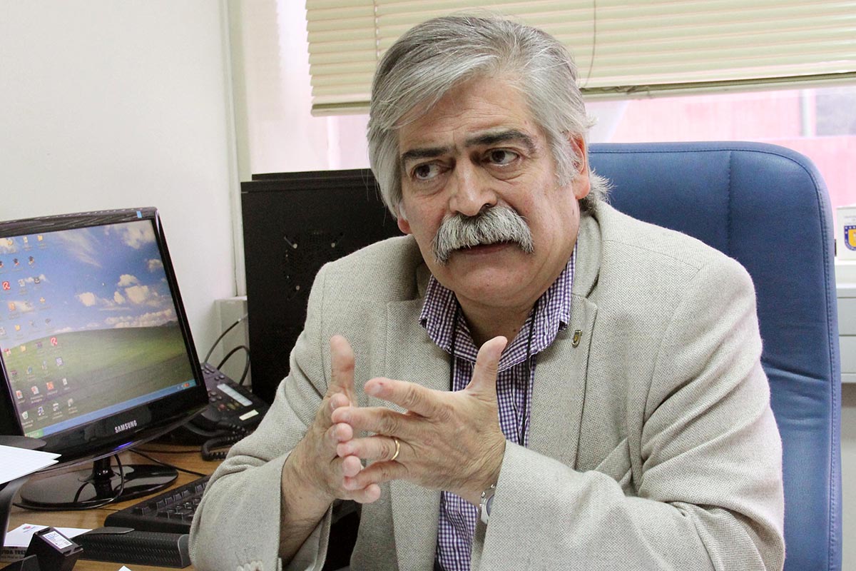 Sociólogo Manuel Baeza: “Cuando se desvaloriza el lenguaje verbal, la violencia toma el relevo ...