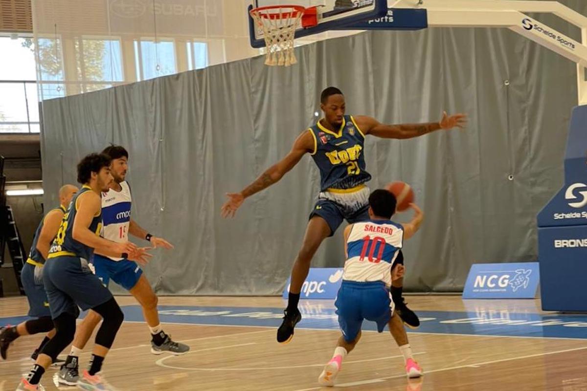 98-64 ante la UC en Santiago: sexta victoria consecutiva para Basket ...