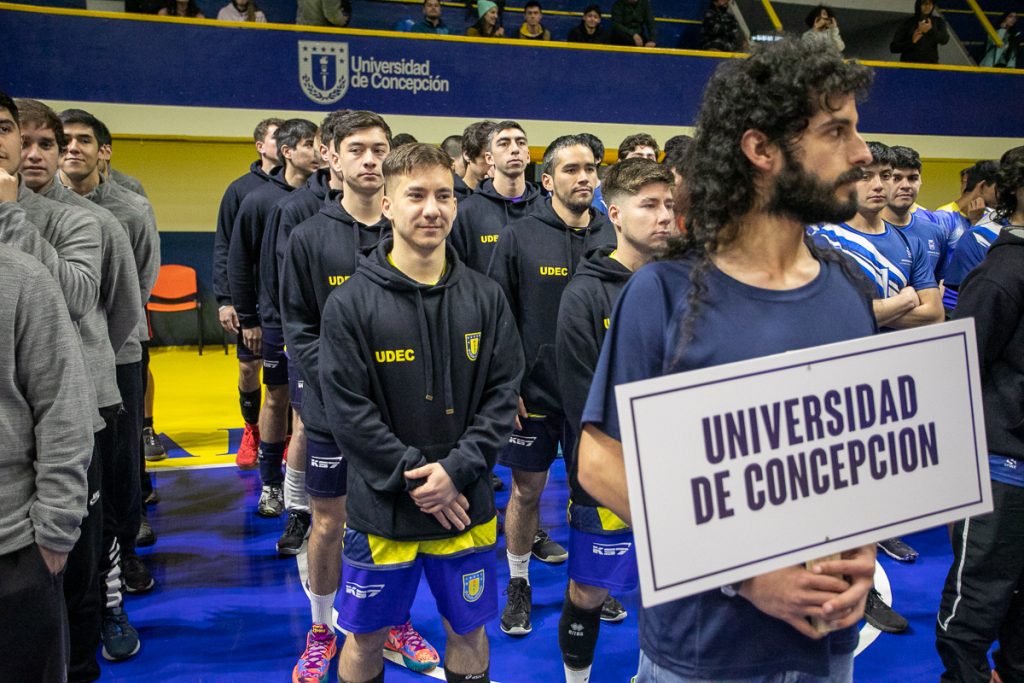 Victoria UdeC incluida: Comenzó el CNU de Vóleibol Masculino en la Casa del Deporte - Noticias UdeC
