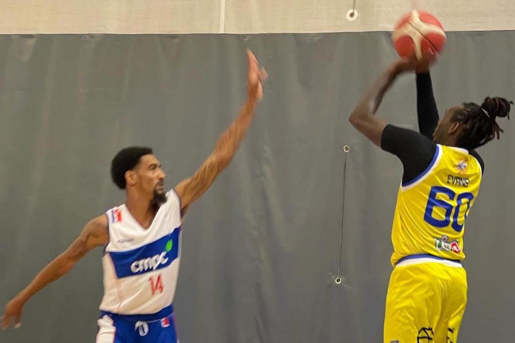 El clásico universitario nuevamente se inclinó para el invicto Basket UdeC - Noticias UdeC