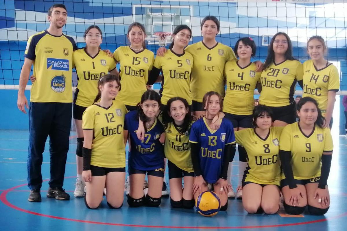 Gran fin de semana del vóleibol femenino de la Universidad de Concepción en Santiago - Noticias UdeC