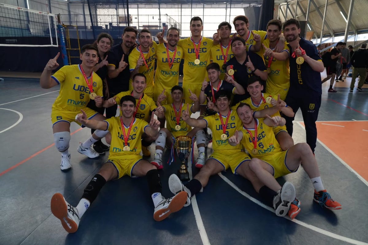 ¡Con Joaquín Herrera en el corazón!: Vóleibol UdeC logró el bicampeonato universitario en ...