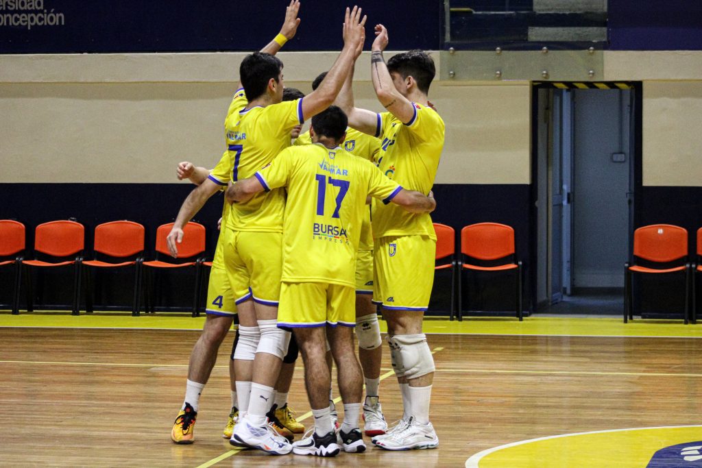 ¡UdeC tumbó al subcampeón vigente de la Liga A1 de Vóleibol Masculino en una reacción llena de ...